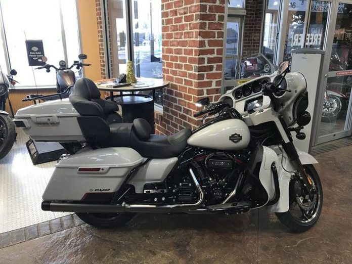 2020 Harley-Davidson CVO Limited Touring Bike - Review Price
