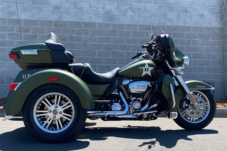 Harley-Davidson 2022 Tri Glide Ultra G.I. Trike - Review Price Specs