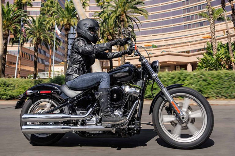 Harley-Davidson 2022 Softail Standard Cruisers - Review Specs