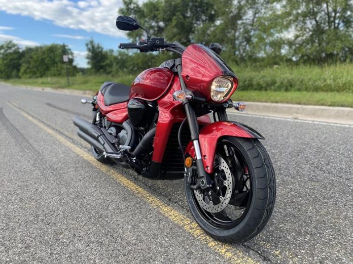 2022 Suzuki Boulevard M109R BOSS Cruisers - Review Specs