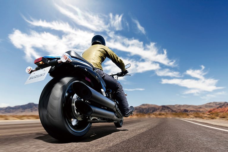 2022 Suzuki Boulevard M109R BOSS Cruisers - Review Specs