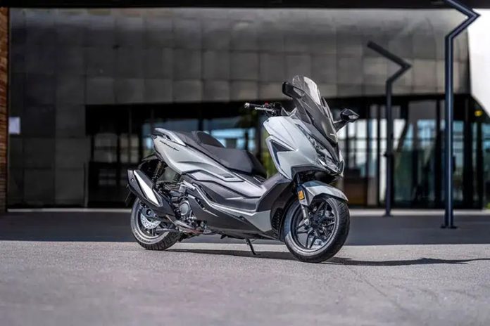 Top Ten Best Maxi Scooters in 2025 - Top Rated